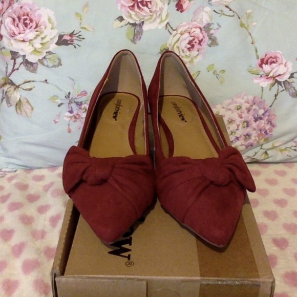comfortview | Shoes | New Comfortview Elizabeth Burgundy Kitten Heels ...